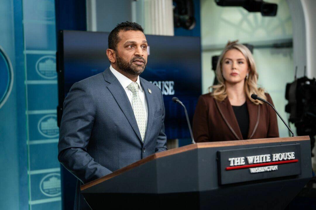 After Tucker Carlson Exposé, FBI Director Patel Says Trump Rally ...